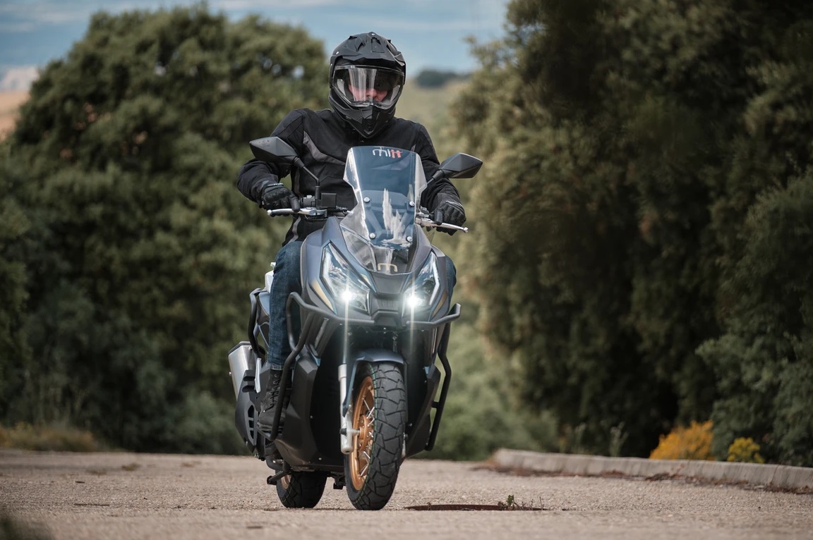 MITT 125 ADV Extreme: Robusta e com a mais avançada tecnologia ...