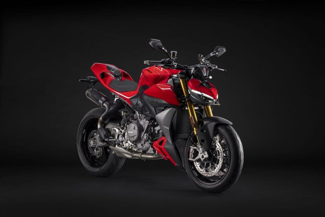 Novas Ducati Panigale V2 e Streetfighter V2 desvendadas na EICMA - Motociclismo