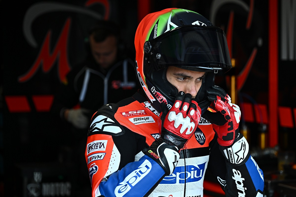 Michael Ruben Rinaldi, da equipa de fábrica da Ducati ao WSSP em dois ...