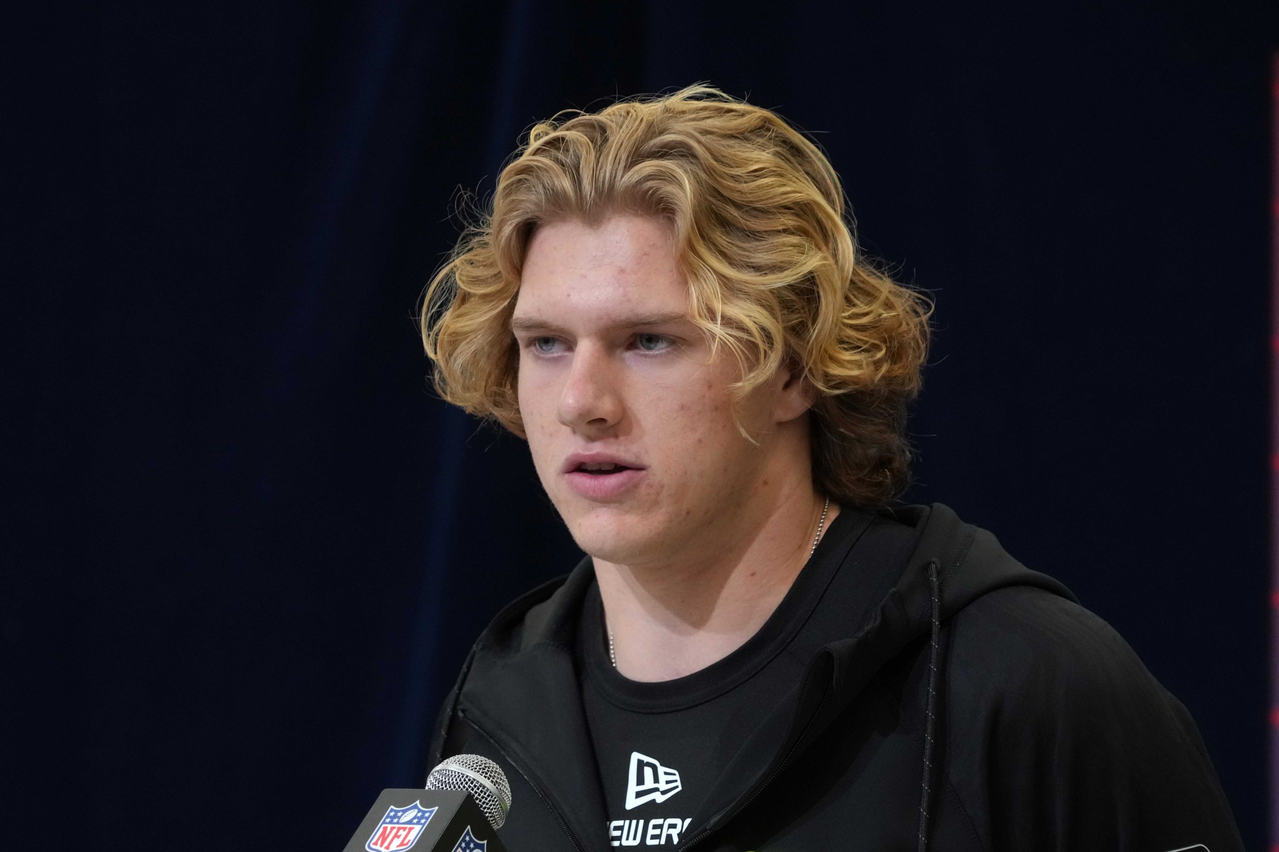 Giants explore future linebacker options with UCLA star Carson ...