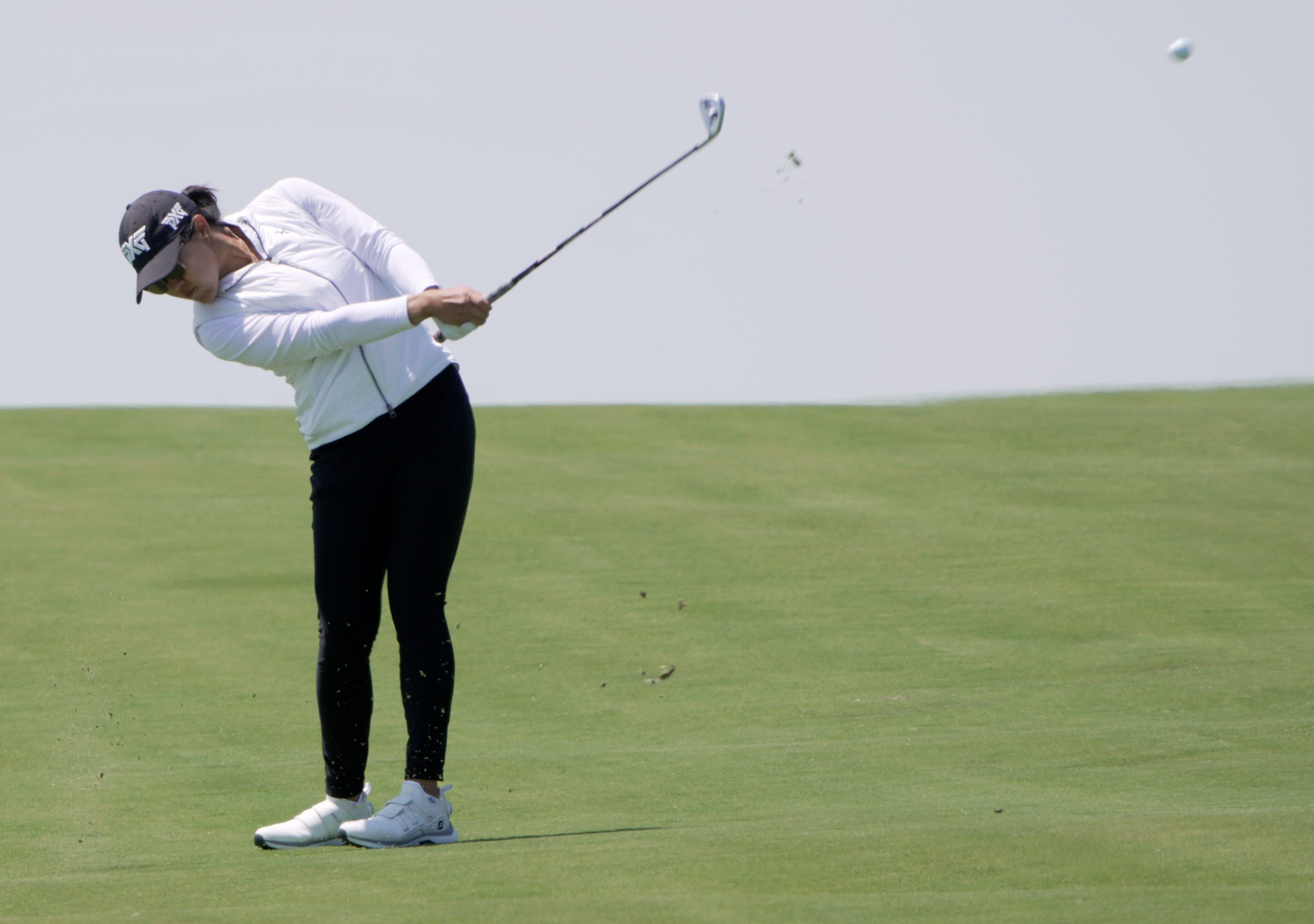 Auston Kim battles the brutal 18th hole at KPMG Women’s PGA ...