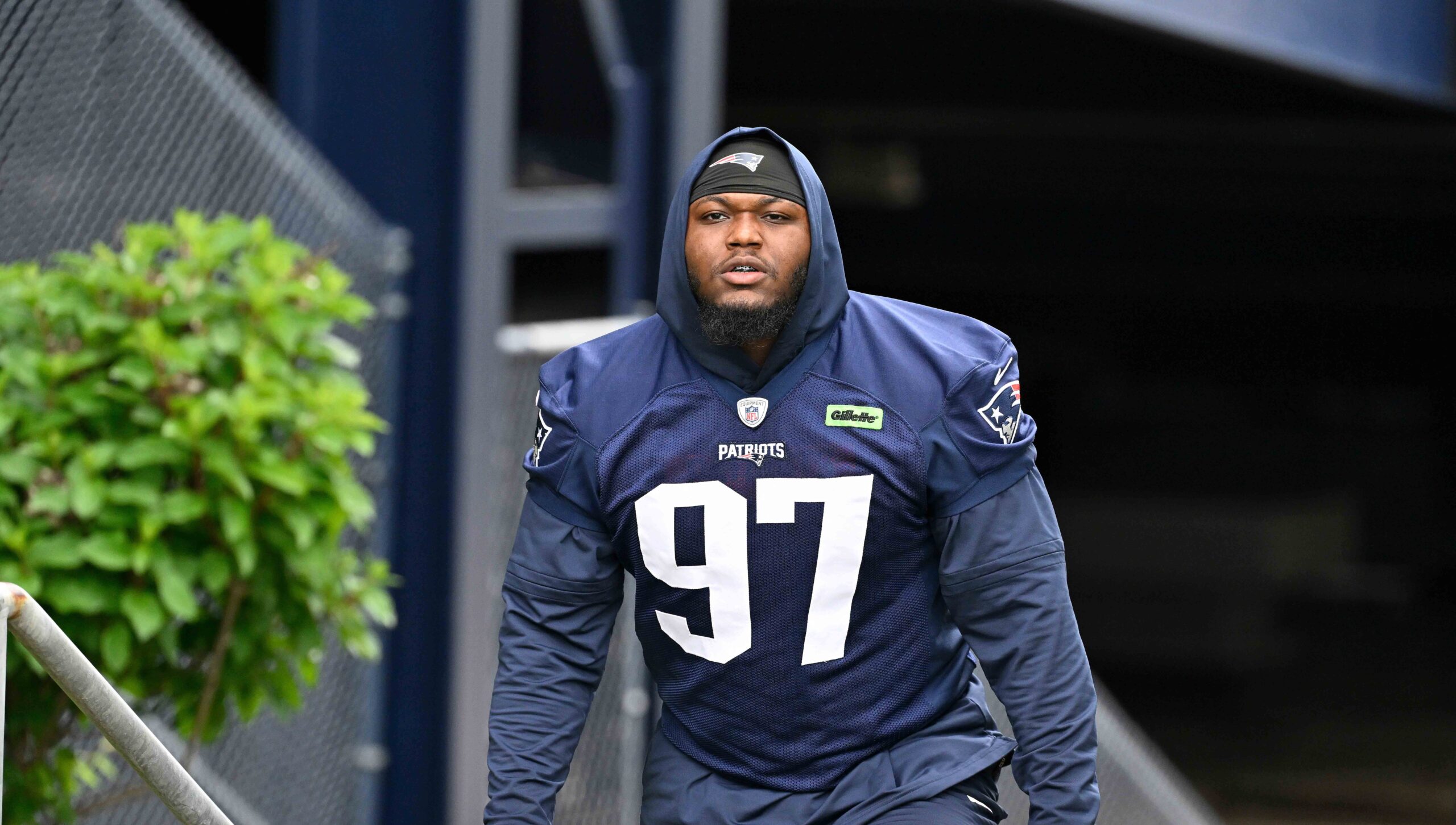 Milton Williams channels Brandon Graham’s legacy, transforming ...