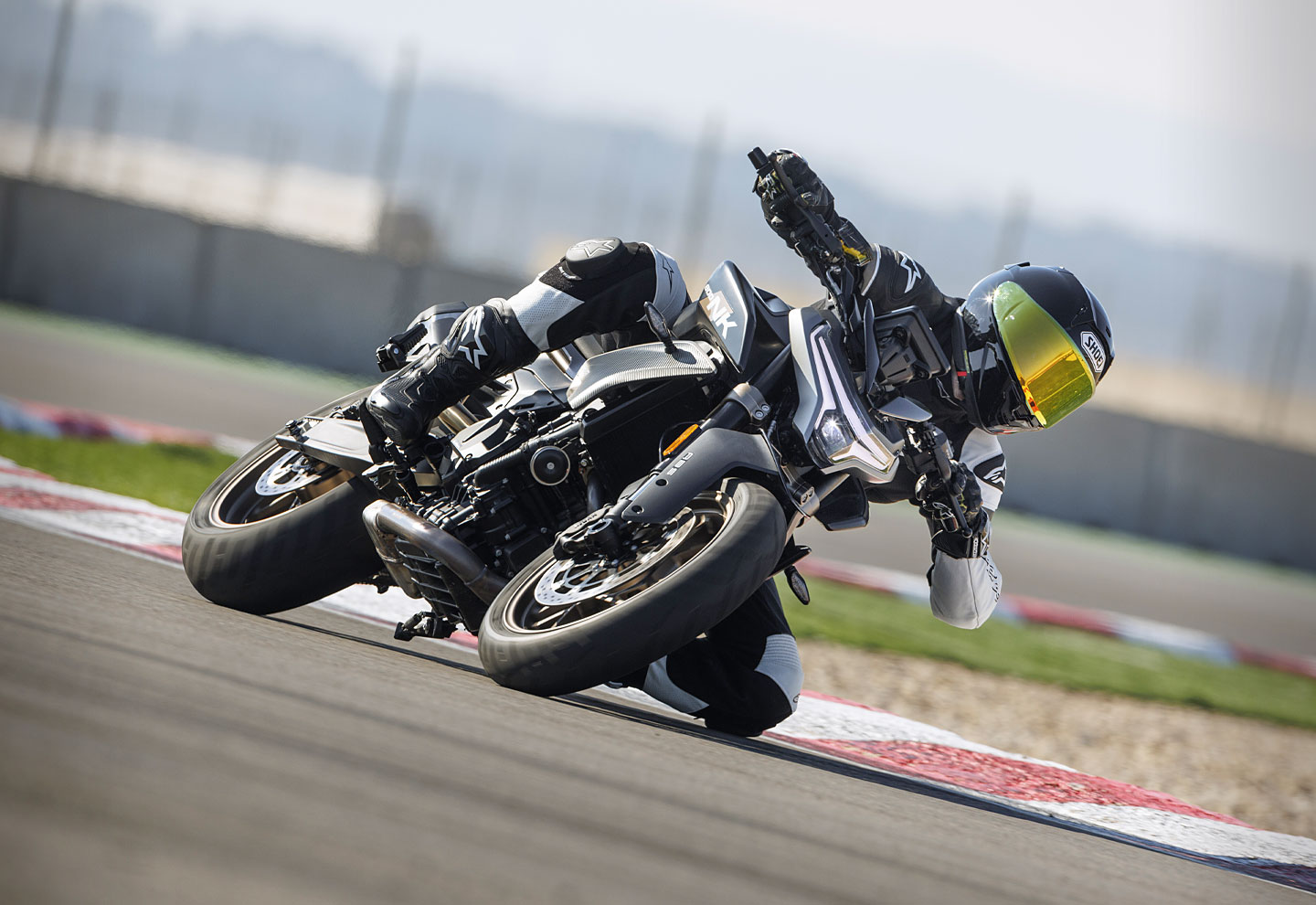 A CFMOTO apresenta a 800NK Advanced na Austrália - Motociclismo